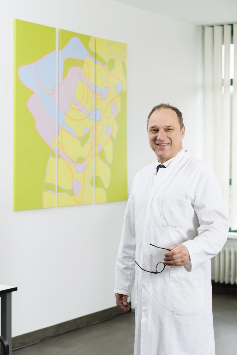 Was tun bei Rückenschmerzen - Seniorenmagazin sechs+sechzig